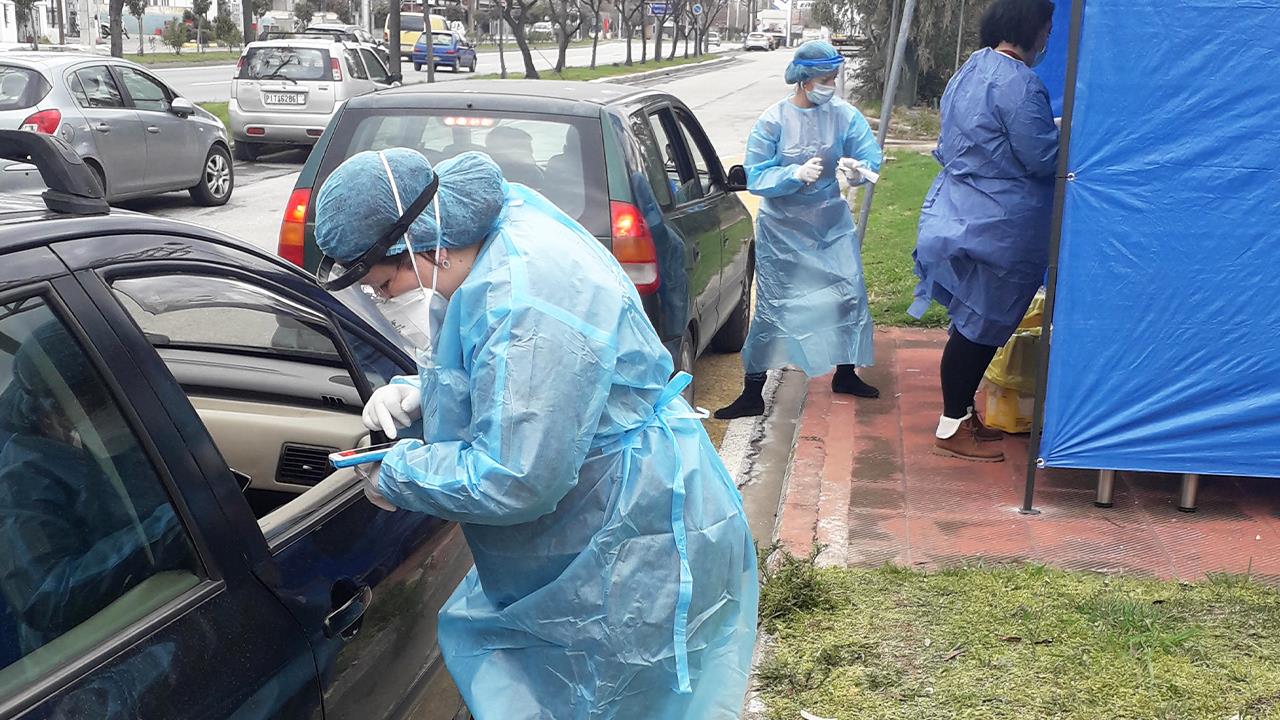 Πού θα γίνουν δωρεάν rapid tests από τον ΕΟΔΥ την Τρίτη