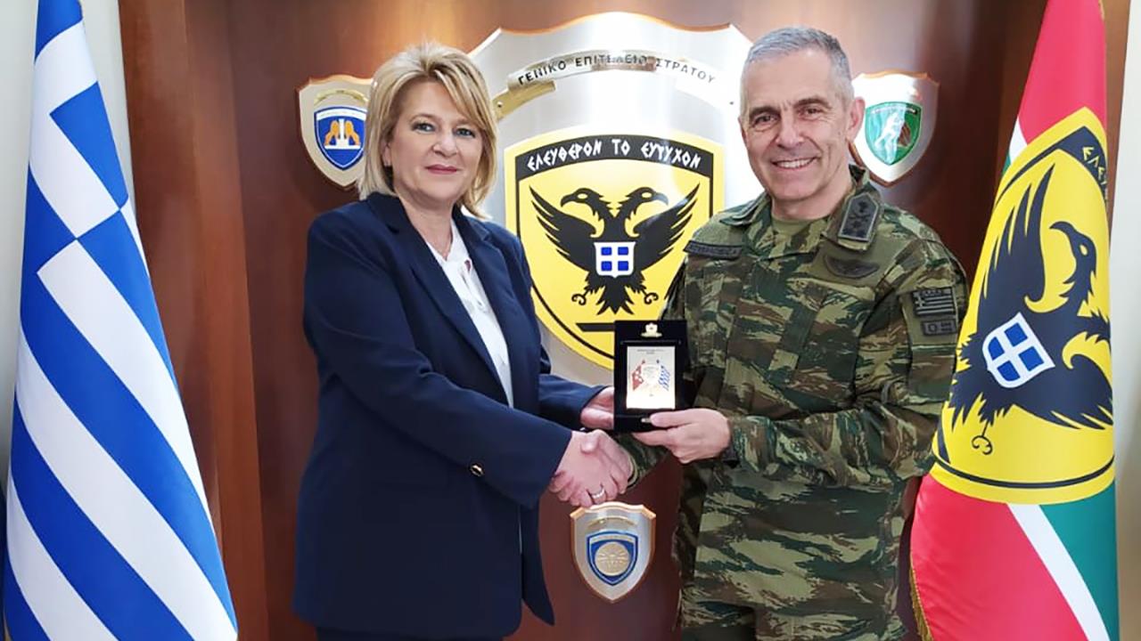 Συνάντηση Καρποδίνη με τον αρχηγό ΓΕΣ