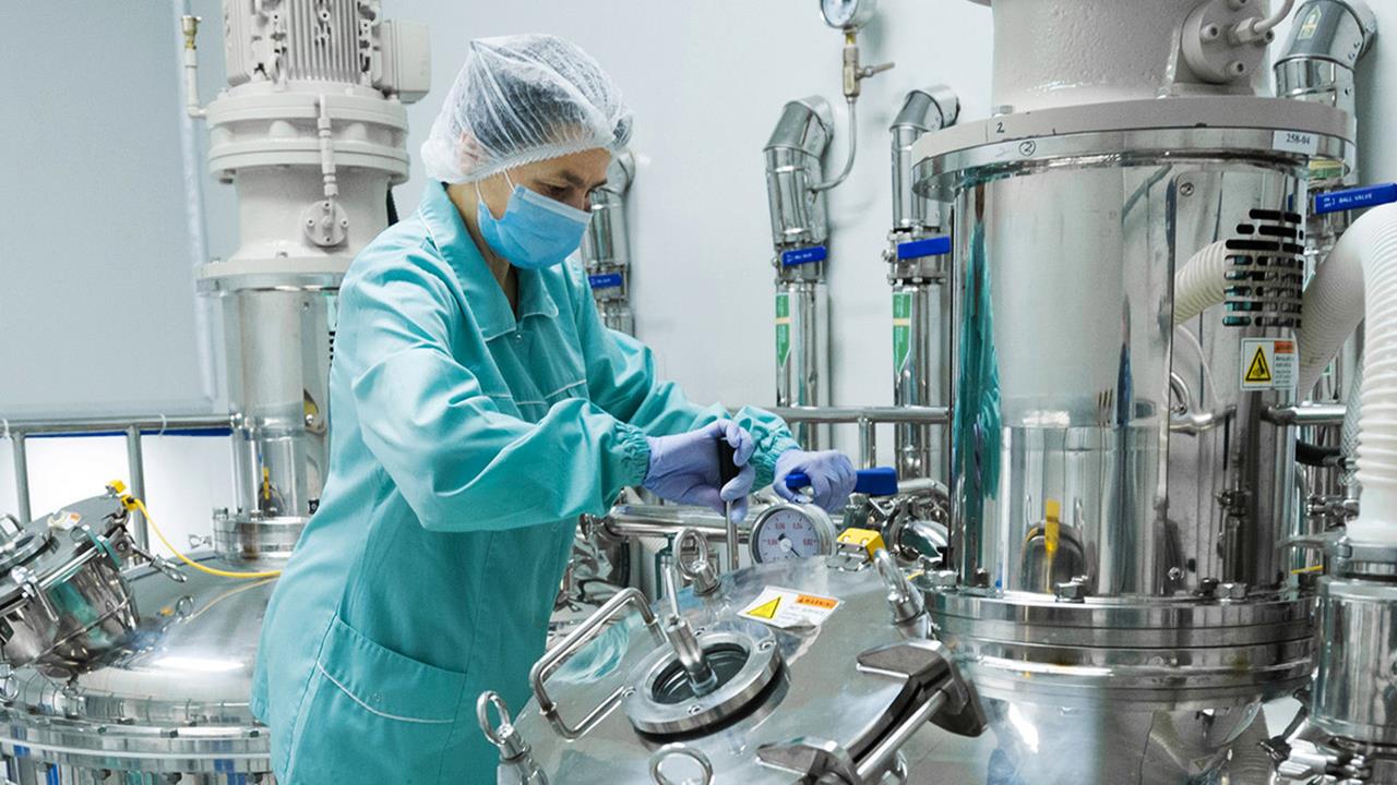 Κόντρα με τις φαρμακοβιομηχανίες άνοιξε η Κομισιόν