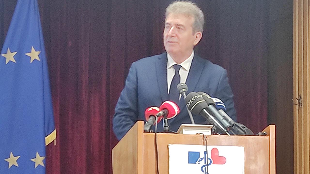 Αιφνιδιαστική επίσκεψη Χρυσοχοΐδη στο νοσοκομείο "Ευαγγελισμός"
