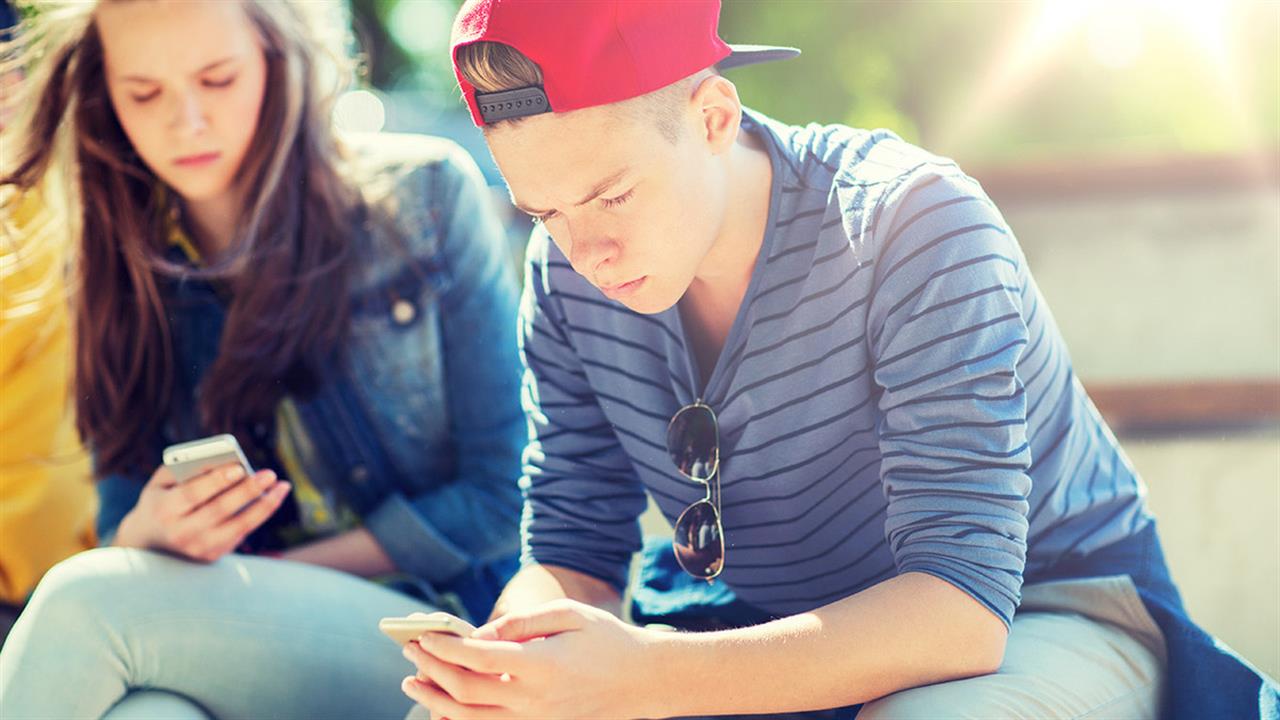 Ο εθισμός στο διαδίκτυο επηρεάζει τη συμπεριφορά και την ανάπτυξη των ...