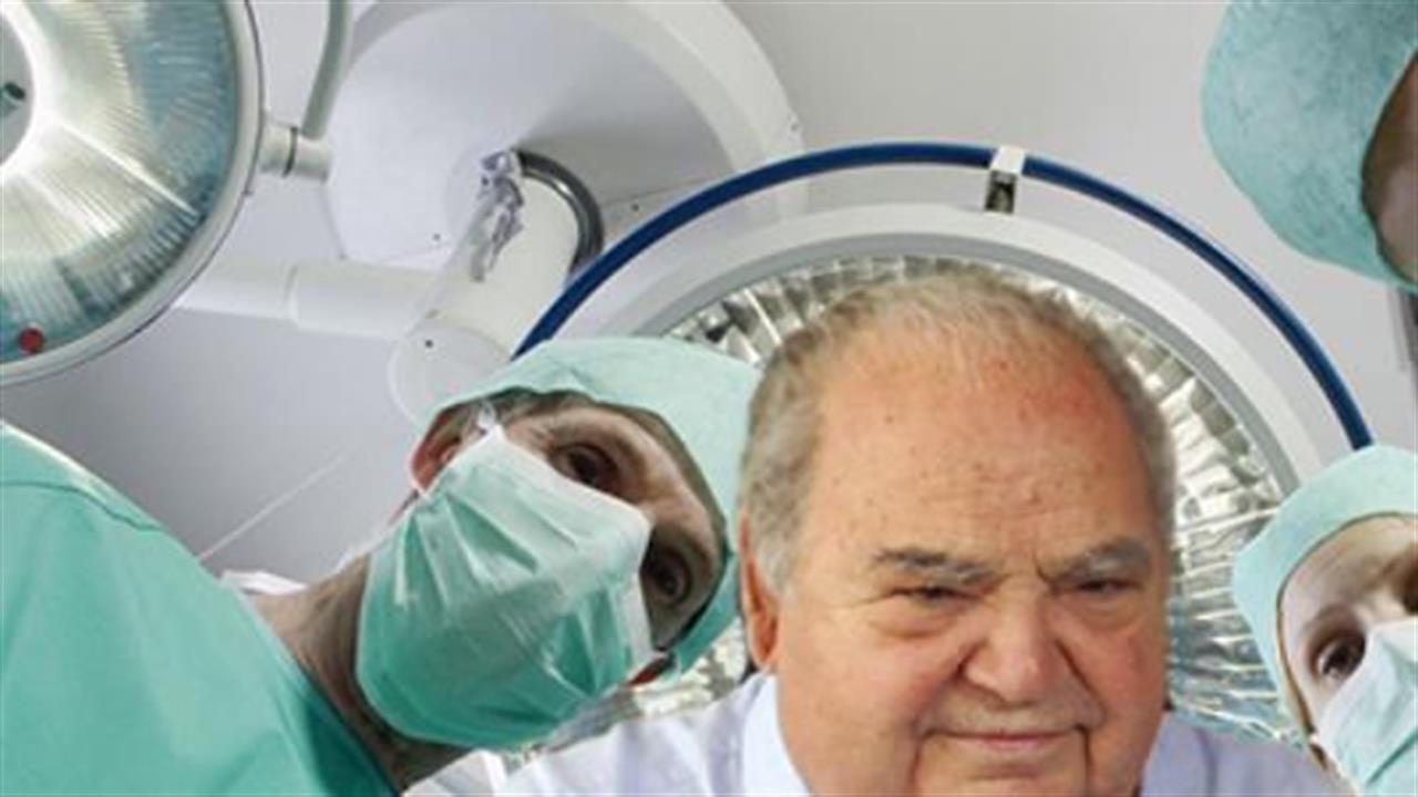 Ρακιντζής: 32 χειρουργοί νοσοκομείων έκαναν πλαστικές επεμβάσεις στην ...